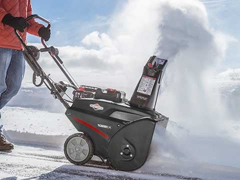 SnowShredder™ Single-Stage Snow Blowers | Briggs & Stratton